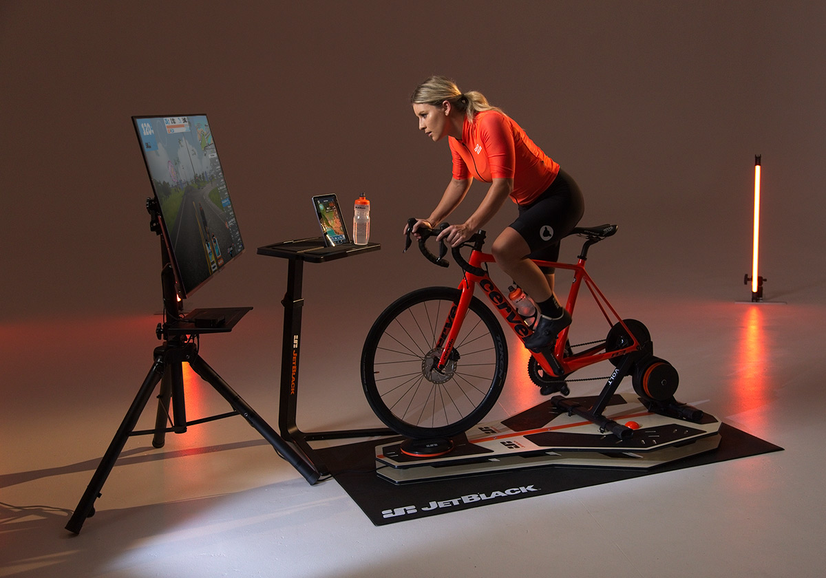 JetBlack VOLT V2 EMS Smart Trainer 2024